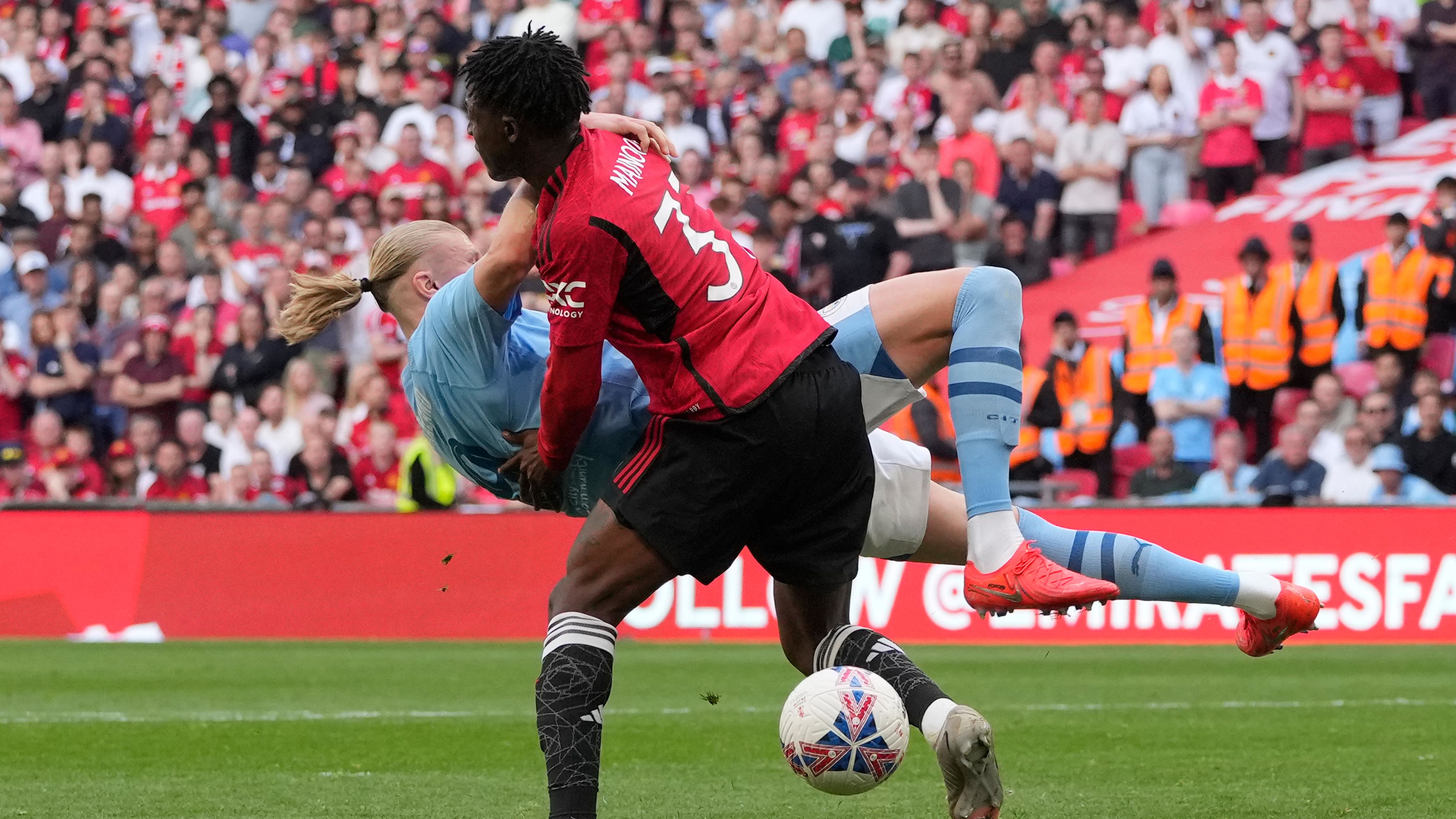 How Kobbie Mainoo became England's man for the big occasion | Football News | Sky Sports